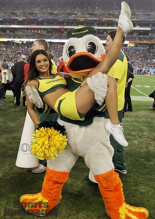 Cheerleader of the Week - Sports Illustrated