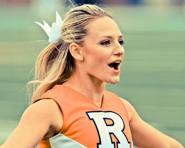 Cheerleader of the Week - Sports Illustrated
