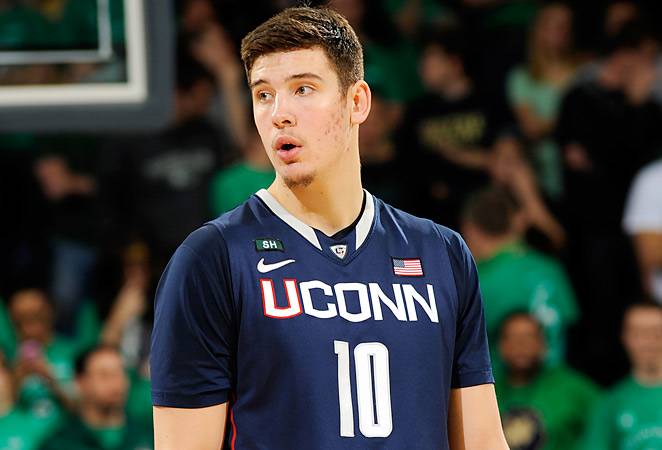 UConn forward Tyler Olander charged with DUI, suspended indefinitely ...