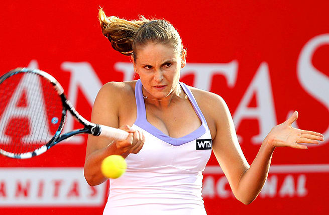 Russia, without top players, takes on Italy in Fed Cup final - Sports ...