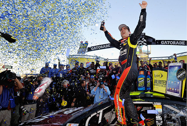 Jeff Gordon grabs 1st win of season at Martinsville - Sports Illustrated