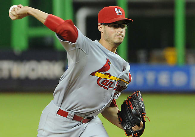 Joe Kelly replaces Tyler Lyons in the Cardinals' rotation - Sports ...