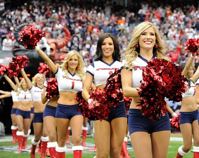 Cheerleader of the Week - Sports Illustrated