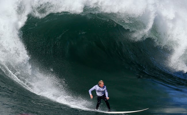 World's best surfers compete at Mavericks Invitational - Sports Illustrated