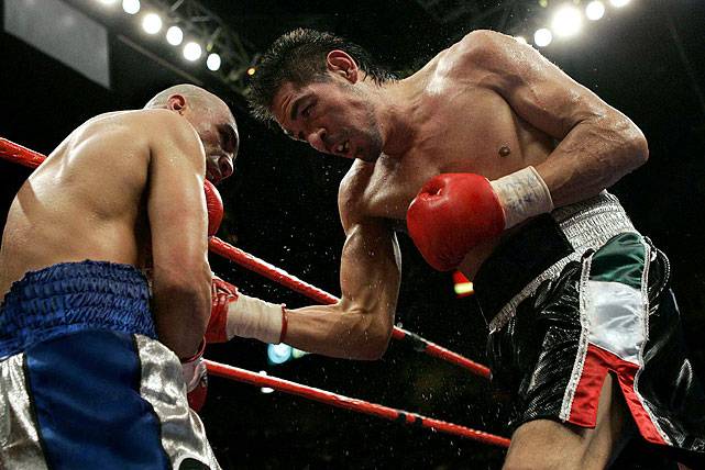 Best Shots from Margarito-Cotto I - Sports Illustrated