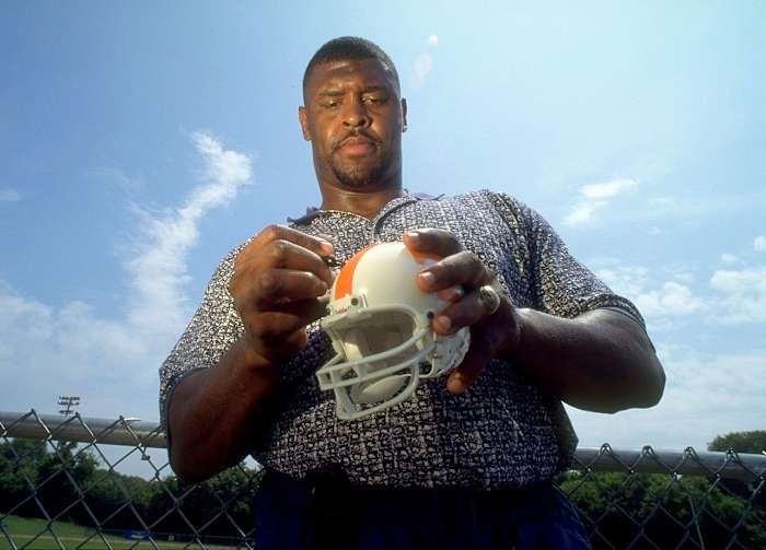 Rare SI Photos of Reggie White - Sports Illustrated