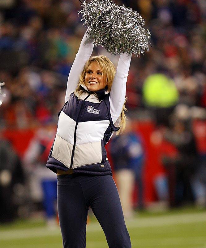 NFL Cheerleaders: Week 14 - Sports Illustrated