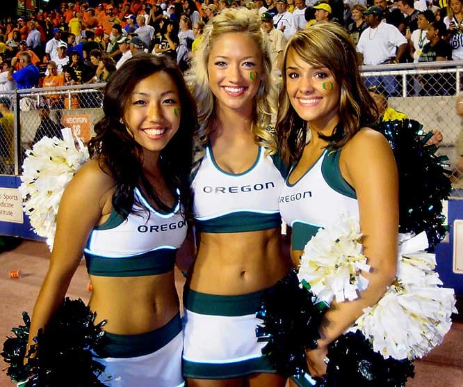Cheerleader of the Week - Sports Illustrated