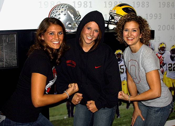 Cheerleader of the Week - Sports Illustrated