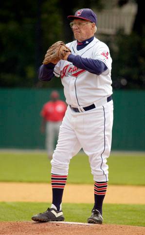 Bob Feller turns back the clock with appearance in HOF game - Sports ...