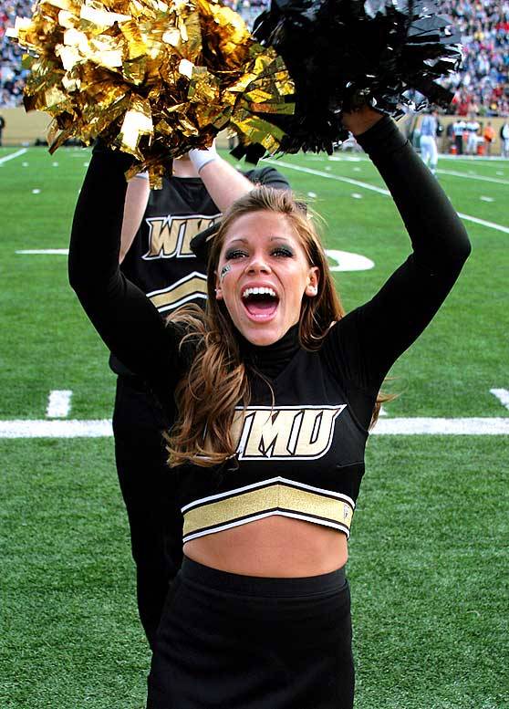 Cheerleader of the Week - Sports Illustrated