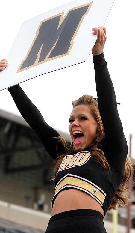 Cheerleader of the Week - Sports Illustrated