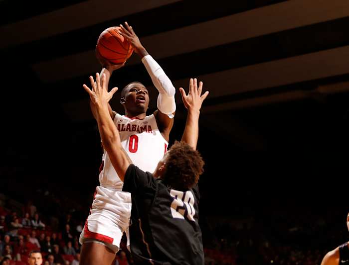 Alabama Forward Javian Davis Enters NCAA Transfer Portal - Sports ...