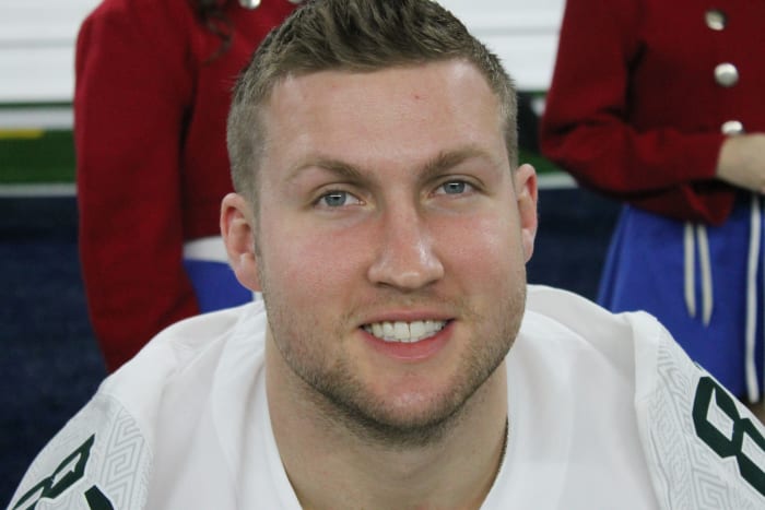 With an Amazing Family & Legendary Work Ethic, Michigan State TE Matt ...