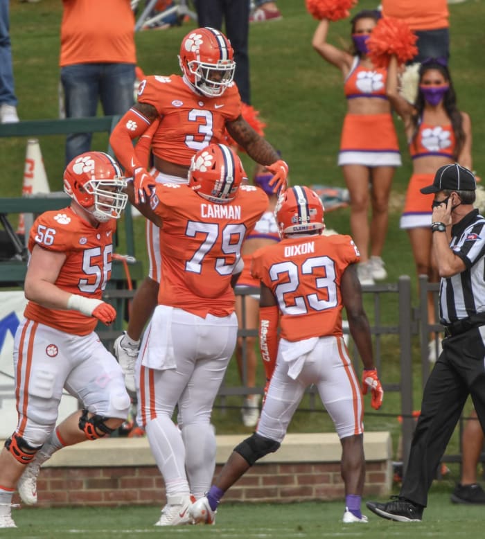 Clemson OC Tony Elliott Has High Expectations For OL - Sports ...