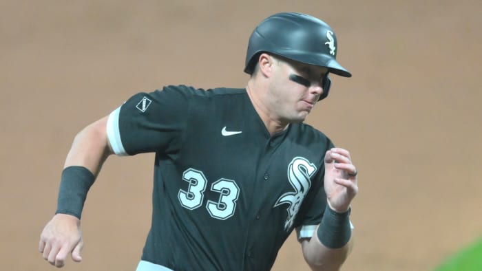 MLB rumors: James McCann signs with Mets - Sports Illustrated