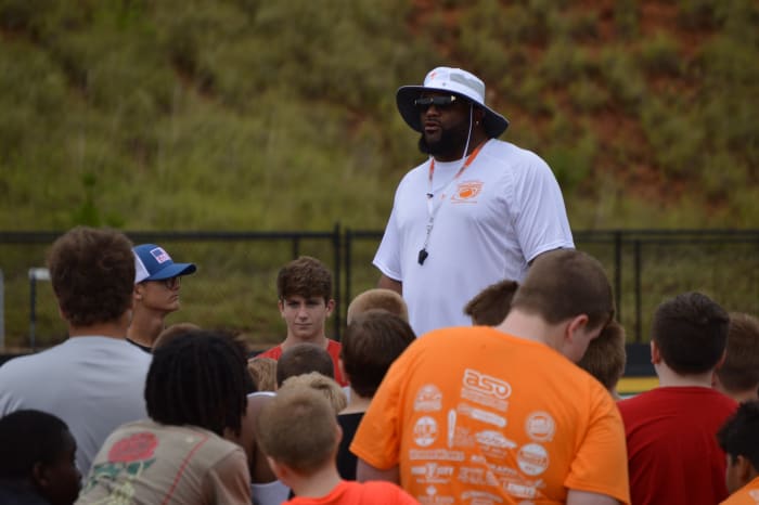 Nichols: Jabari Davis, “Legends of Tennessee” bring orange-blooded ...