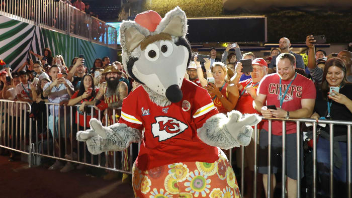 K.C. Wolf, the Chiefs' mascot, is ready for Super Bowl LIV - Sports ...
