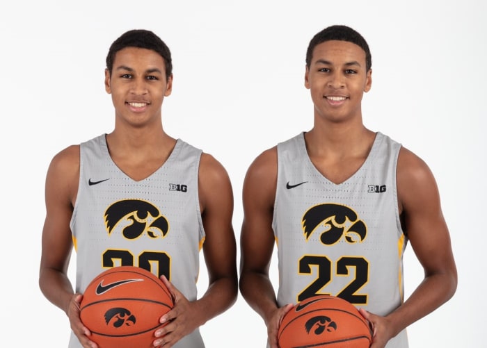 Keegan and Kris Murray like being under the radar - Sports Illustrated Iowa Hawkeyes News ...