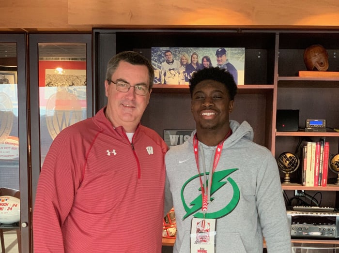 2021 Wisconsin Target Rod Moore Jr Commits To Michigan Sports