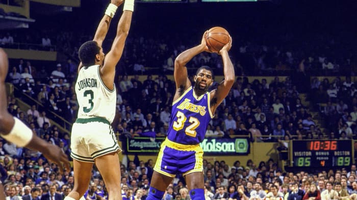 The best NBA player alive every year in the 1980s - Sports Illustrated