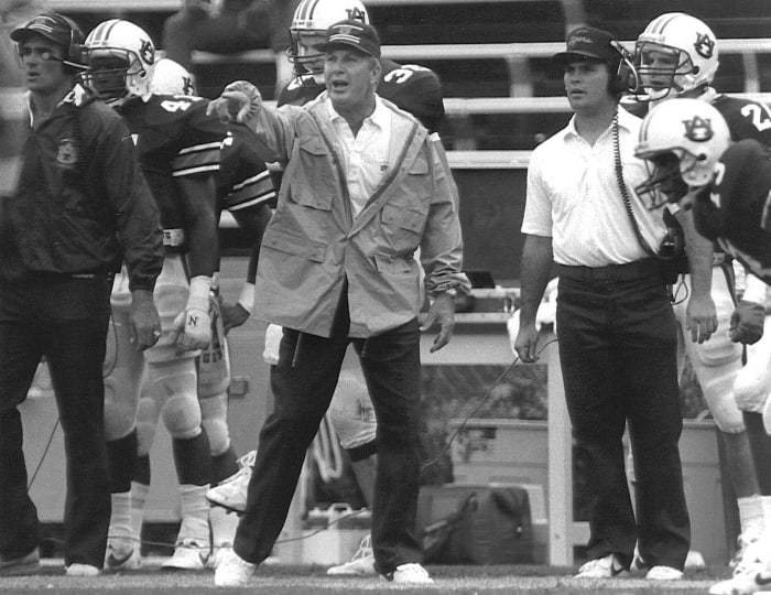 Auburn-Alabama-Tigers-Crimson-Tide-Pat-Dye - Sports Illustrated Alabama ...