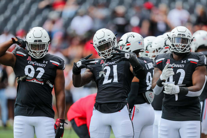 Cincinnati's Defensive Talent Takes Center Stage - Inside the Knights