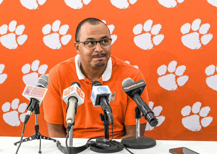 Introductory Press Conference for Tony Elliott Scheduled for Monday at ...