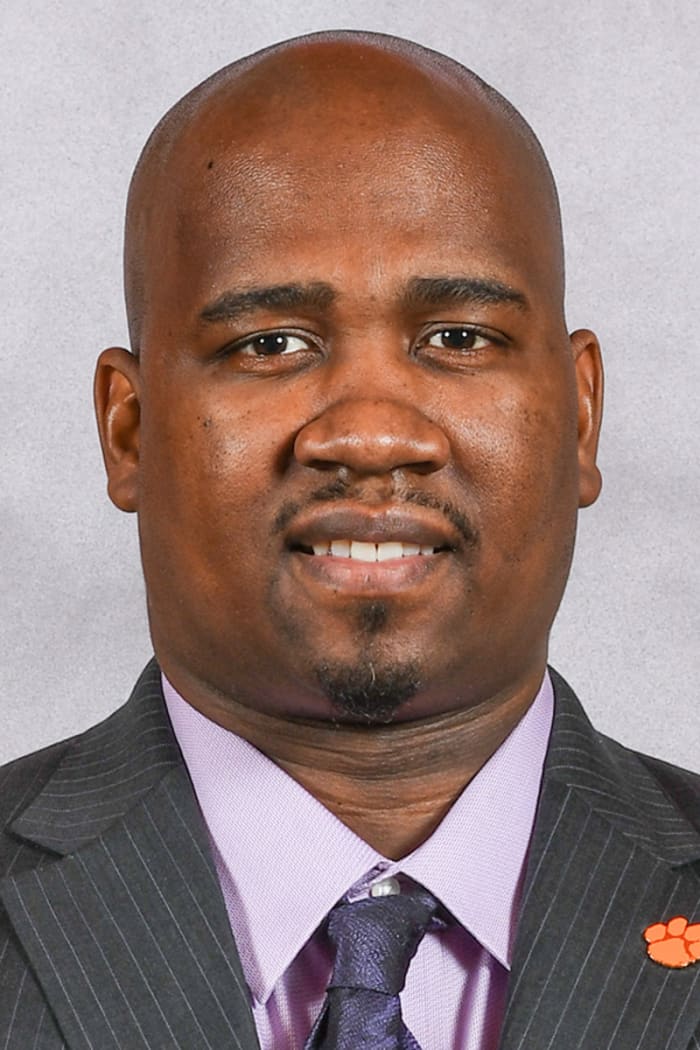Report: Oklahoma to Add Clemson's Todd Bates to Defensive Staff ...