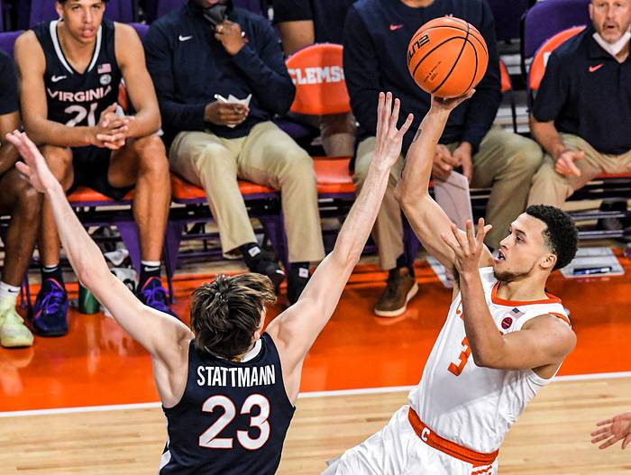 Clemson Guard Has Never Stopped Believing in Himself - Sports ...