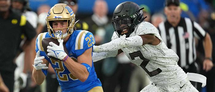 Oregon Ducks Football Wide Receiver Chase Cota Explains Why He ...