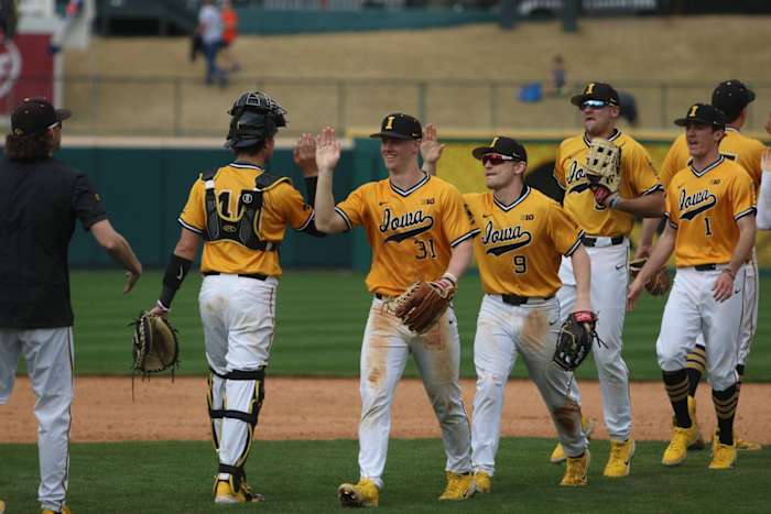 Iowa Baseball Rallies Past Washington St. - Sports Illustrated Iowa ...