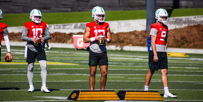 Oregon Ducks Offensive Players to Watch vs. Georgia Bulldogs - Sports ...