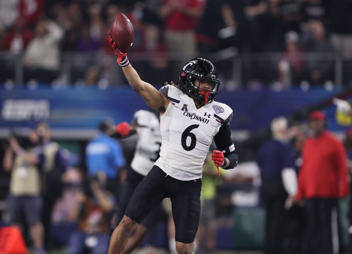 Chiefs Draft Cincinnati S Bryan Cook with No. 62 Overall Pick - Sports ...