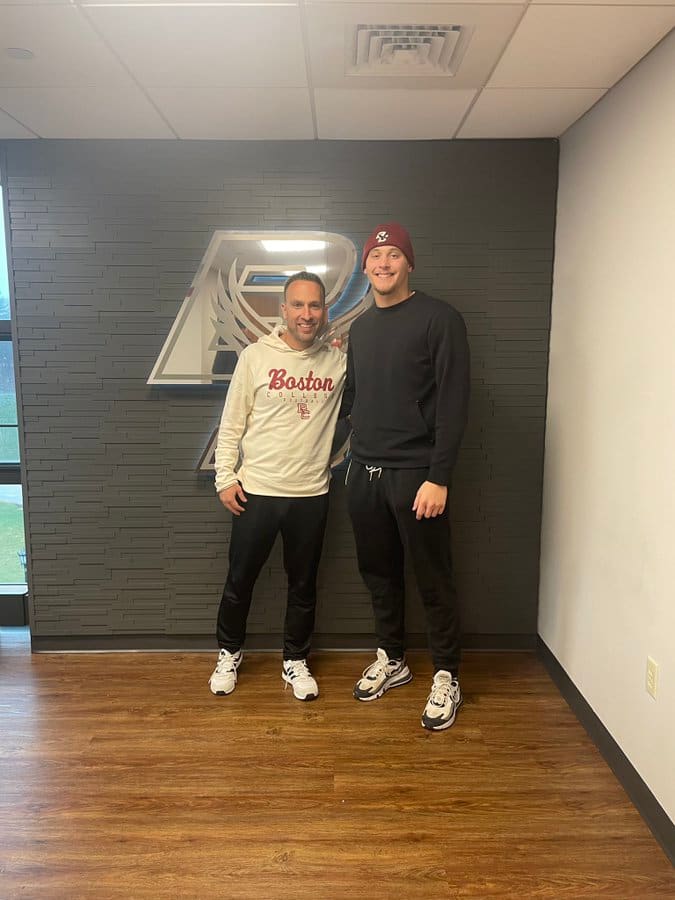 '23 EDGE Jordan Mayer Decommits From Boston College - Sports ...