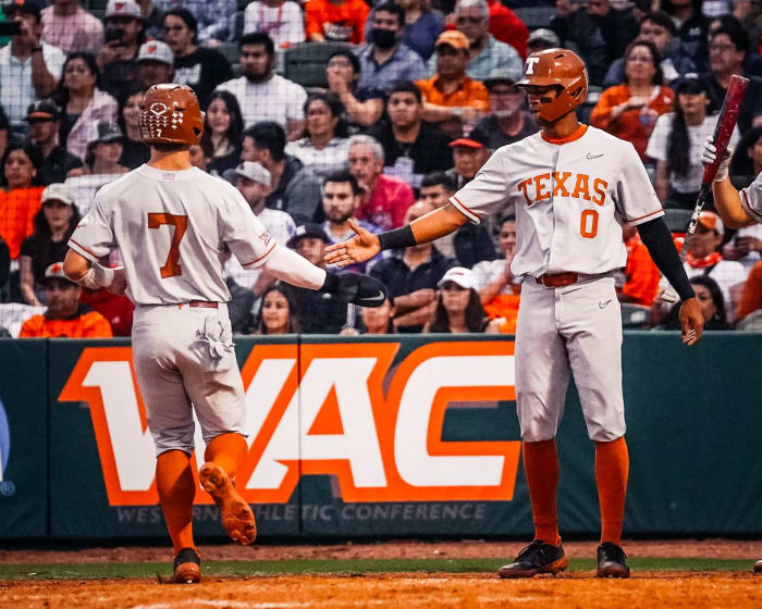 No. 22 Texas Back in Action Against Sam Houston - Sports Illustrated ...