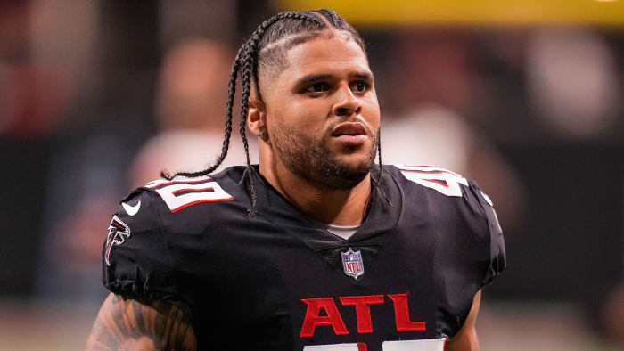 WATCH: Atlanta Falcons FB Keith Smith Gets Fined $87,000 for Non-Penalty Hit - Sports ...