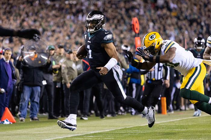 Philadelphia Eagles Cleats Honor Michael Jordan & Kobe Bryant - Sports ...