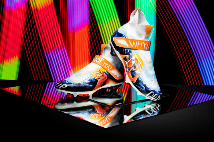 Two NFL Stars Support V Foundation with Custom Cleats - Sports ...