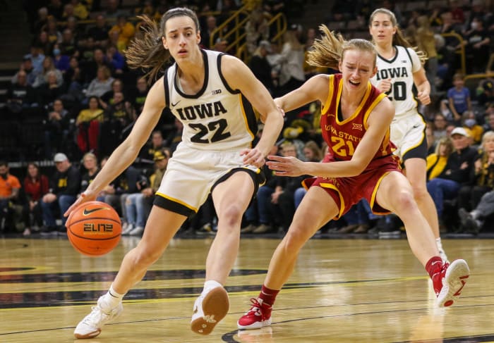 Caitlin Clark Climbing into B1G's Top 10 - Sports Illustrated Iowa ...