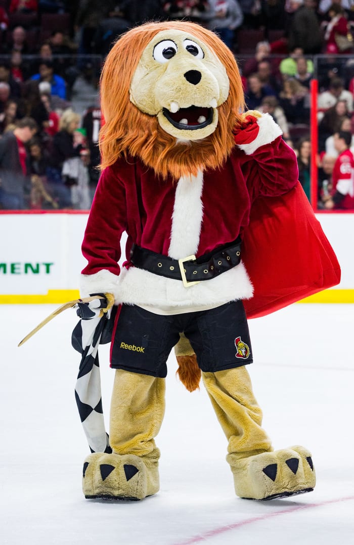 Photos: Sports team mascots dressed in Santa costumes - Sports Illustrated