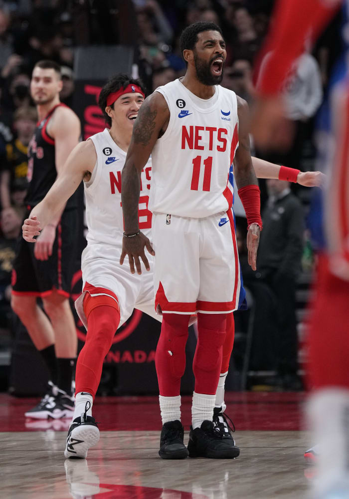 Kyrie Irving Wore Old Nike Shoes During Clutch Performance - Sports ...