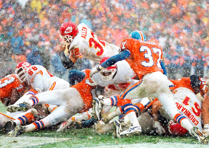 NFL snow games photos: Most memorable moments in history - Sports ...