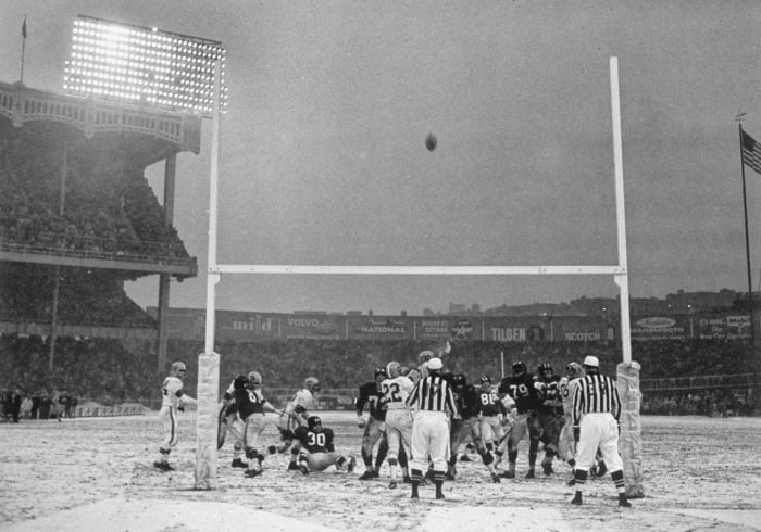NFL snow games photos: Most memorable moments in history - Sports ...