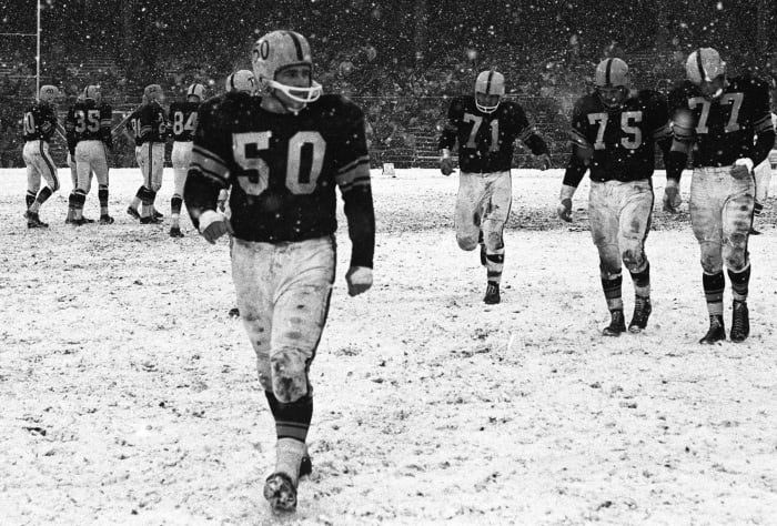 NFL snow games photos: Most memorable moments in history - Sports ...