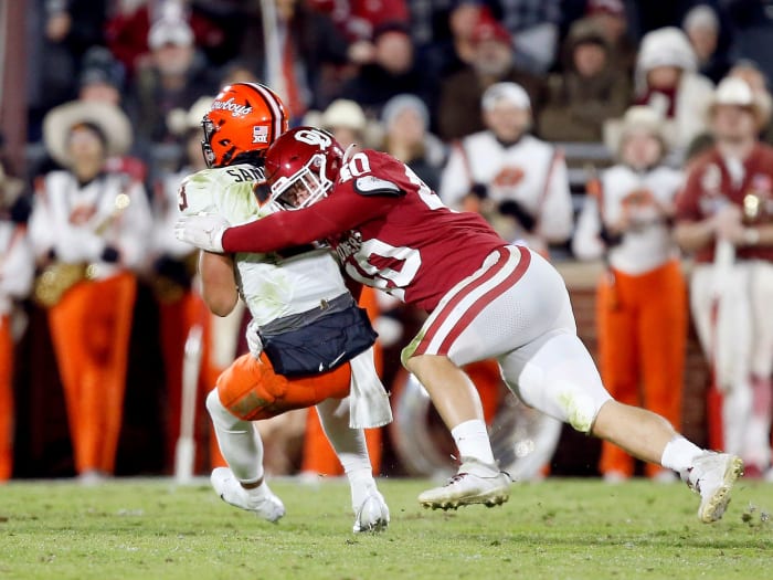 2022 Oklahoma Report Card: Defensive Ends - Sports Illustrated Oklahoma ...