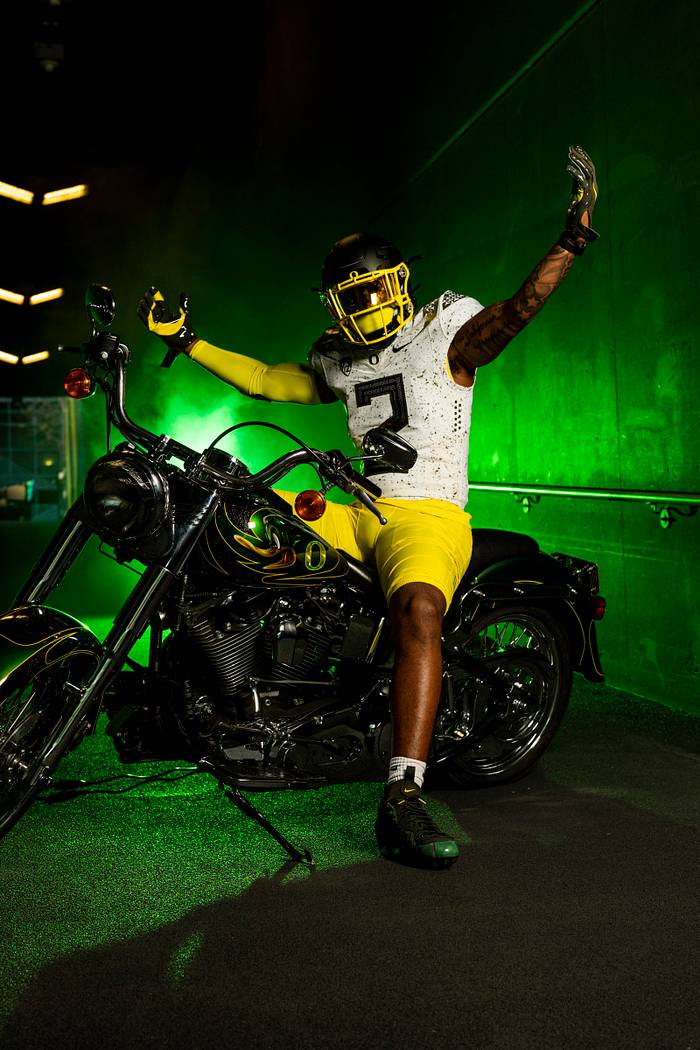 Linebacker Dylan Williams Breaks Down Oregon Football Visit, Decision ...