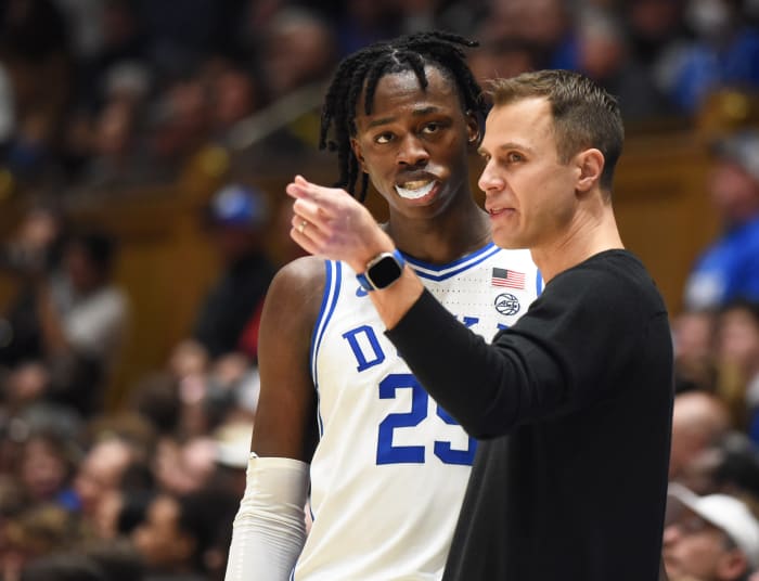 Duke Basketball Starting Forward Out With Knee Injury - Sports ...