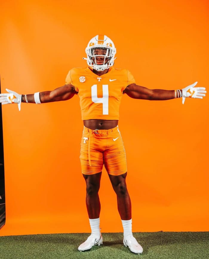 Jerrick Gibson Commits To Texas Over Tennessee Football - Sports ...