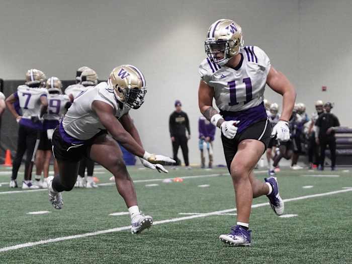 Husky Linebacking Corps Suddenly Got a Lot Better - Sports Illustrated ...